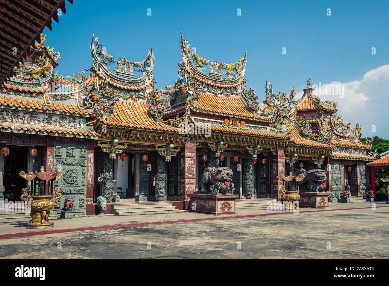 Chinese shrine and temple in Bangkok, Thailand, Sian Lor Tai Tian Kong ...