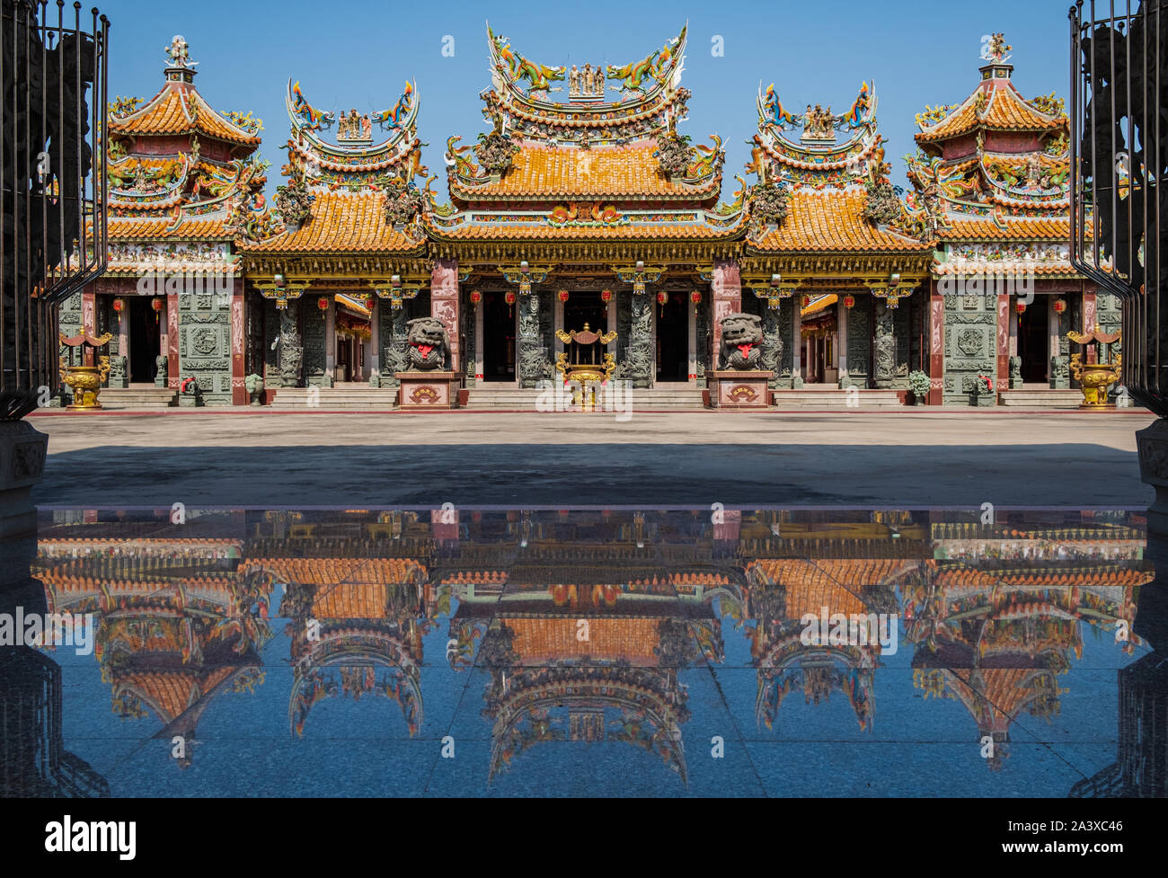 Chinese shrine and temple in Bangkok, Thailand, Sian Lor Tai Tian Kong ...