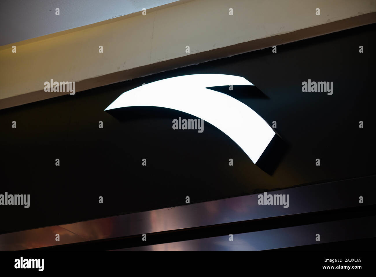 Anta sportswear hi-res stock photography and images - Alamy