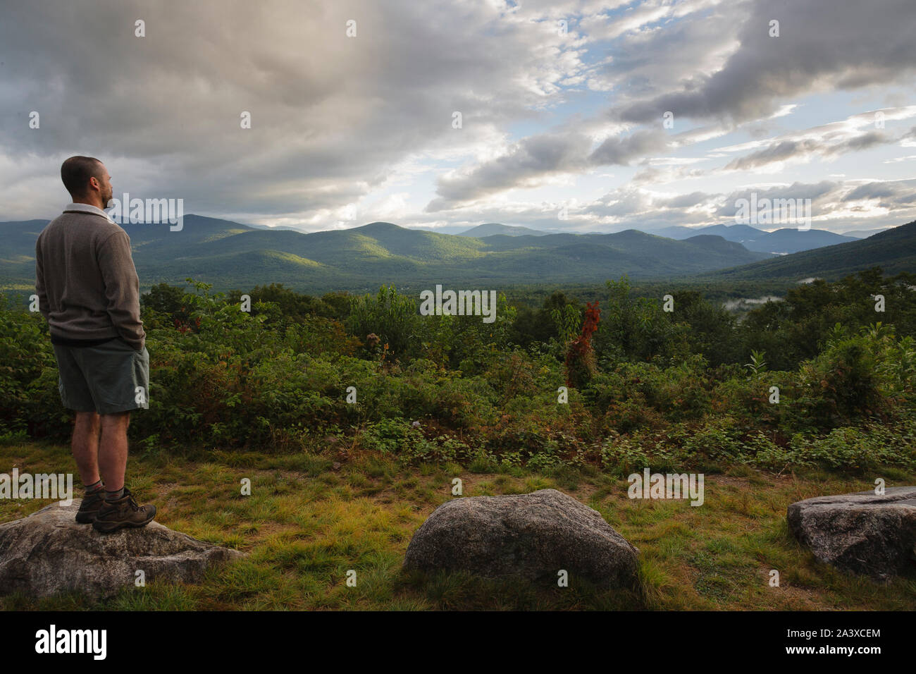 Mountain scene from a scenic pulloff along Bear Notch Road in the White ...