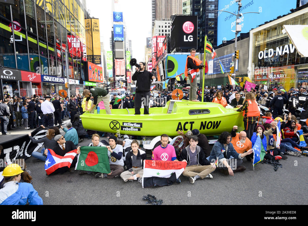New York, NY, USA. 10th Oct, 2019. October 10, 2019 - New York, NY ...