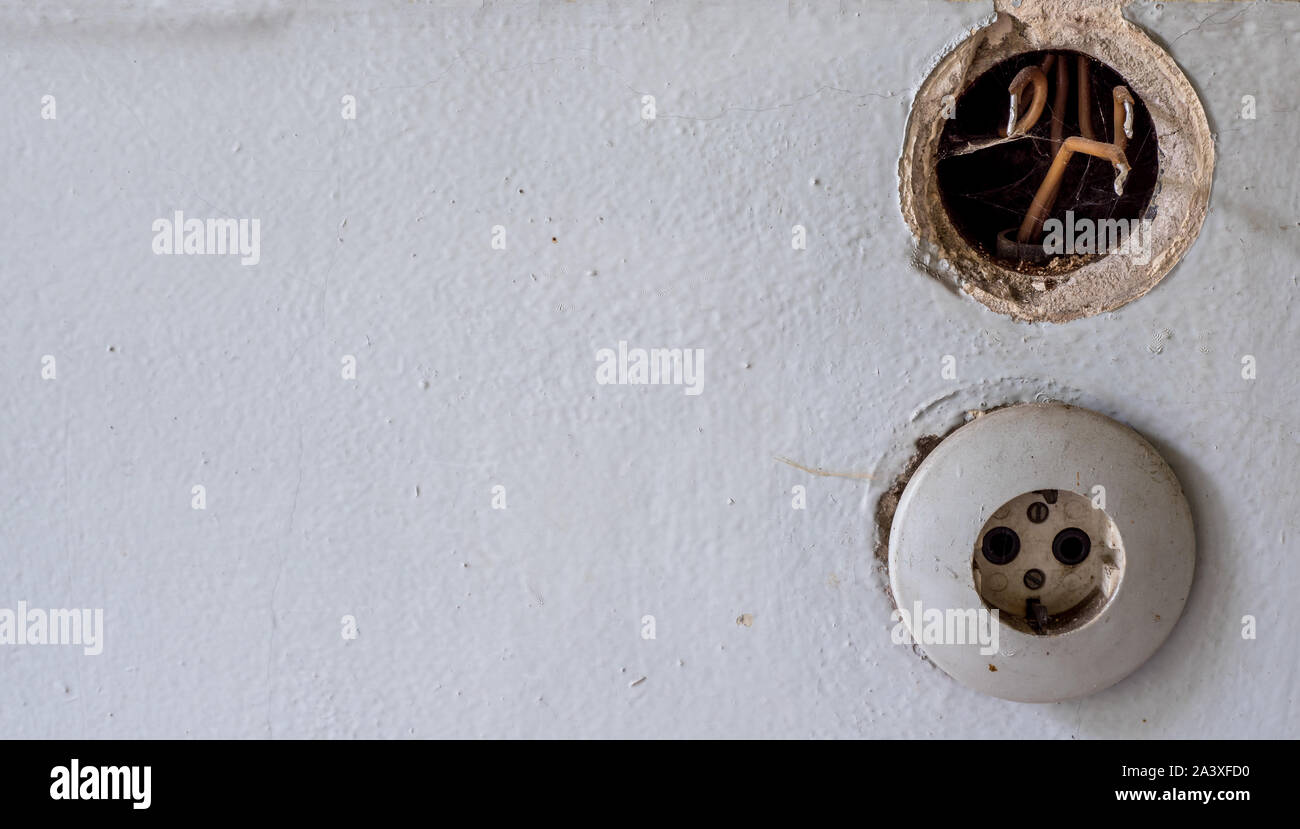 Old socket hi-res stock photography and images - Alamy