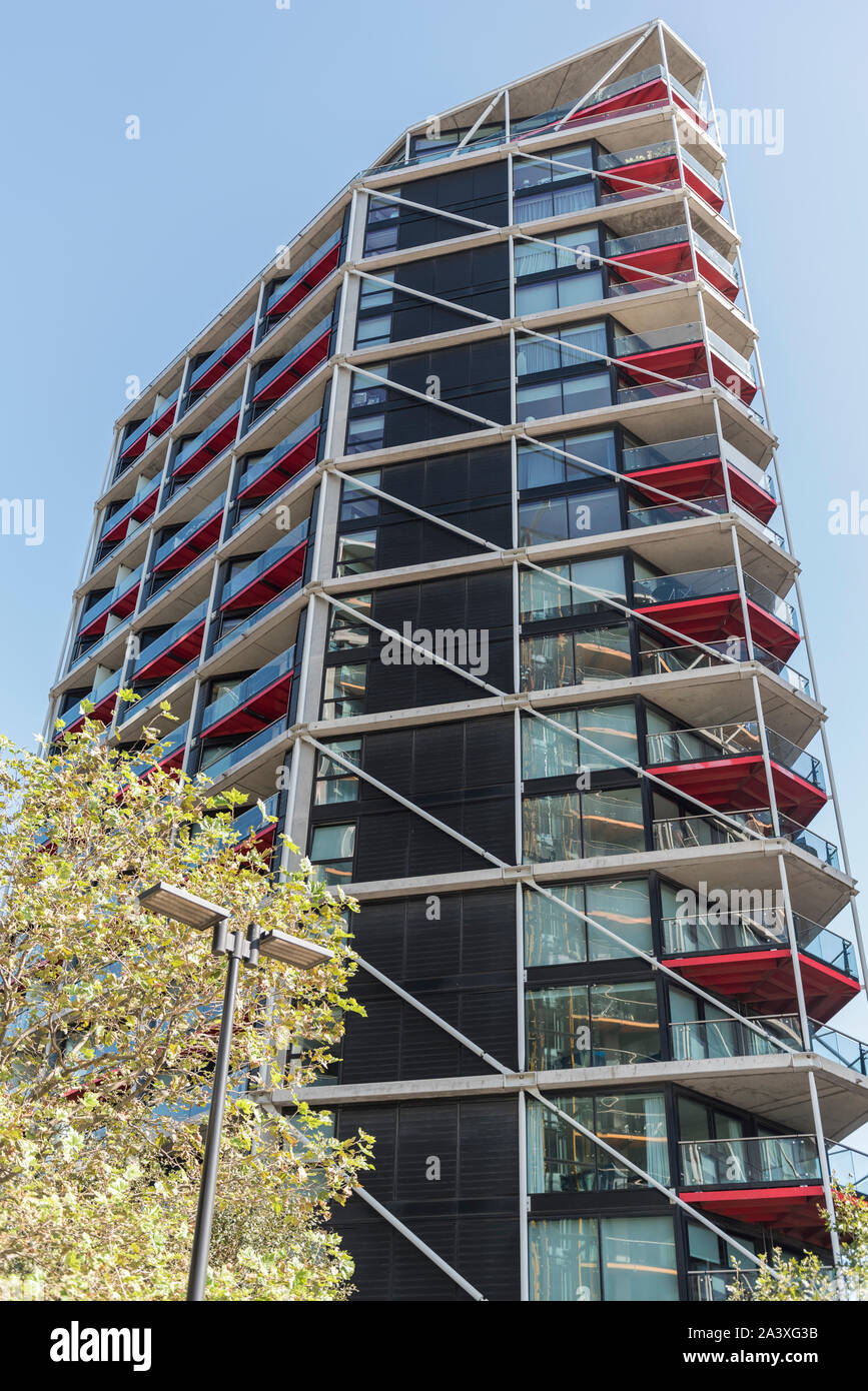 London nine elms hi-res stock photography and images - Alamy