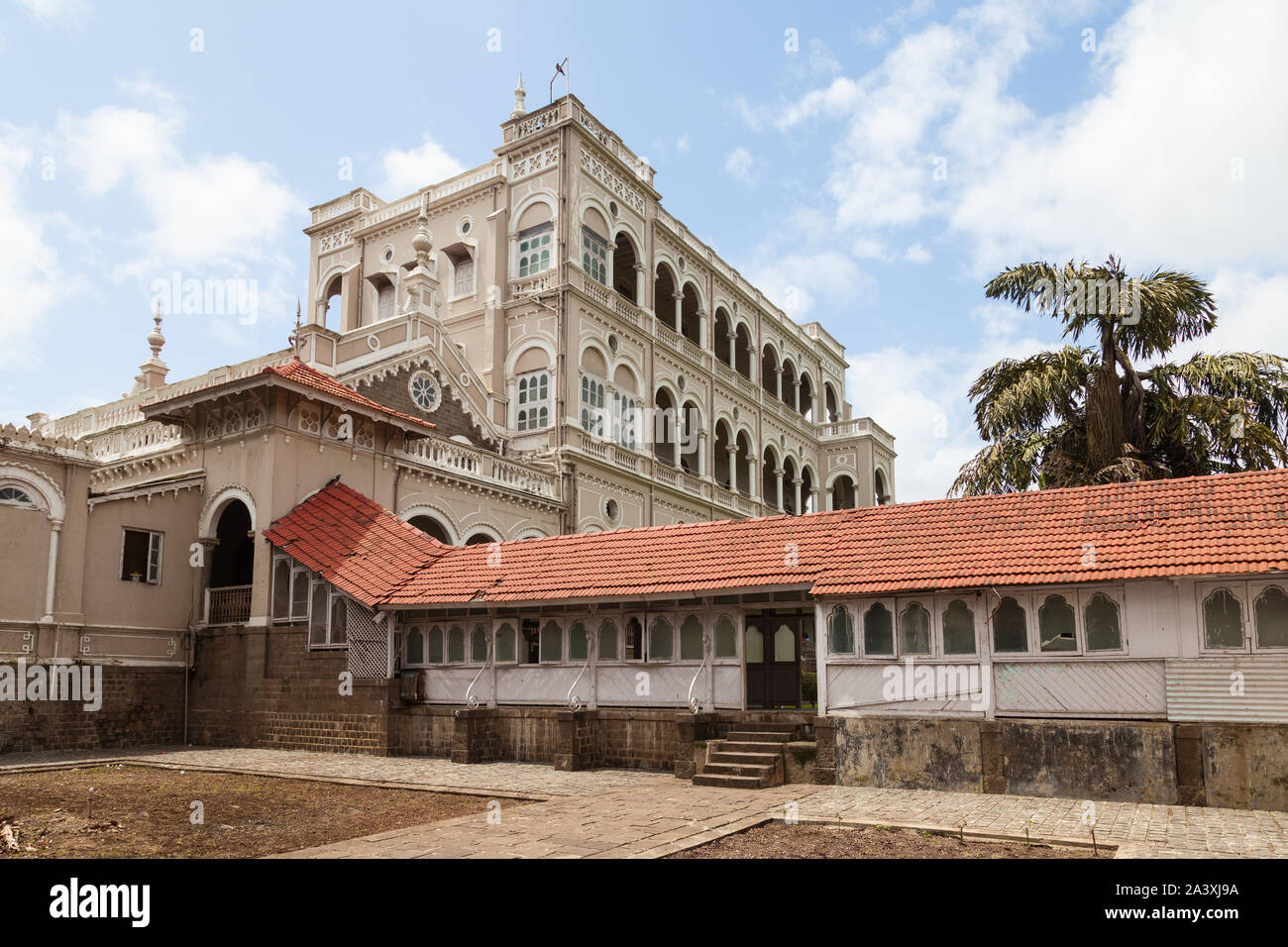 Aga khan palace pune hi-res stock photography and images - Alamy