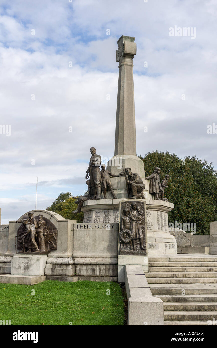 War memorial, Port Sunlight, Wirral, Merseyside, UK; dedicated to Lever ...