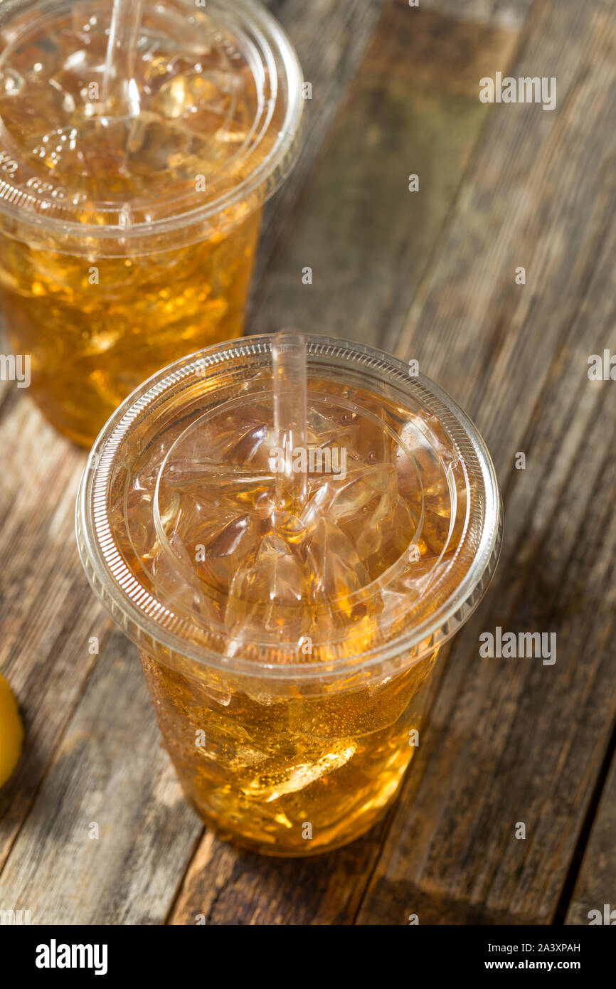 Golden tea cup hi-res stock photography and images - Alamy