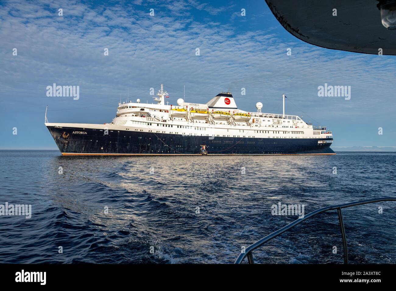 Astoria cruise ship hi-res stock photography and images - Alamy