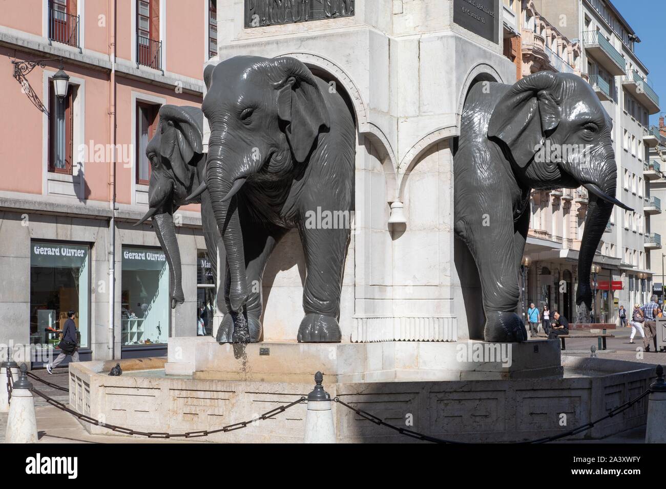 Hannibal alps elephants hi-res stock photography and images - Alamy