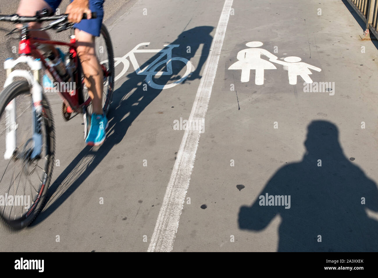 Parallel path hi-res stock photography and images - Alamy