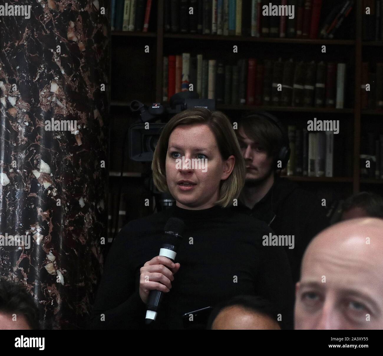 Sarah macintosh nato hi-res stock photography and images - Alamy