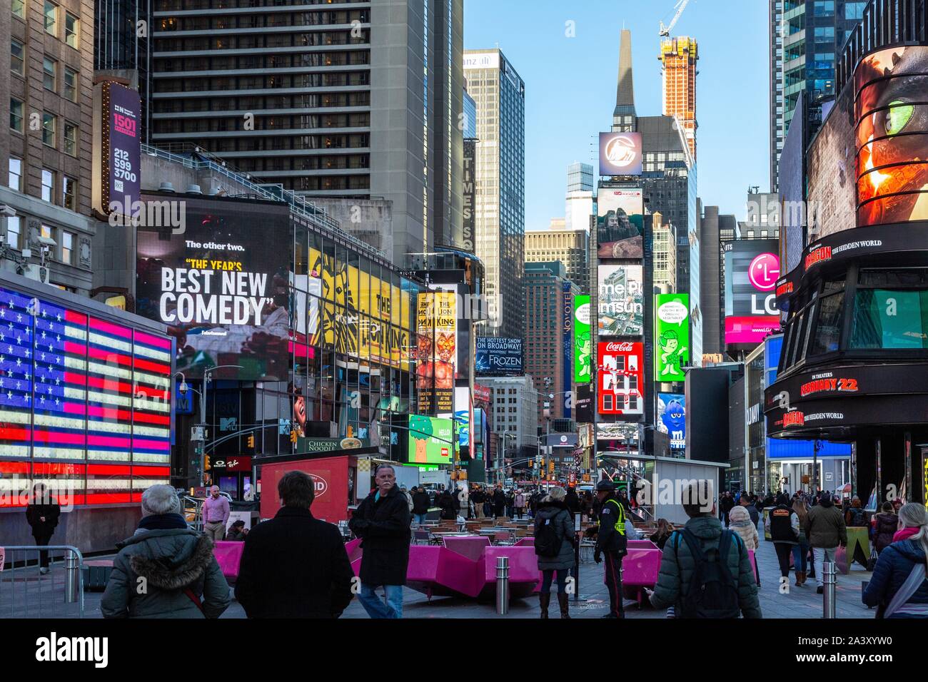 THE GIANT ADVERTISING SCREENS, TIMES SQUARE, MANHATTAN, NEW YORK ...