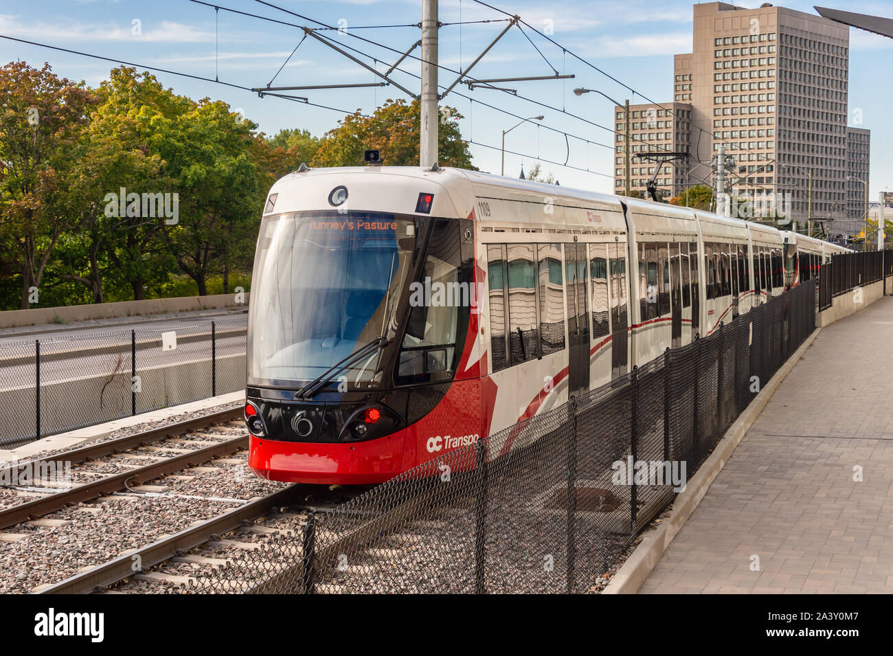 Ottawa, CA - 09 October 2019: OC Transpo Train arriving at uOttawa ...