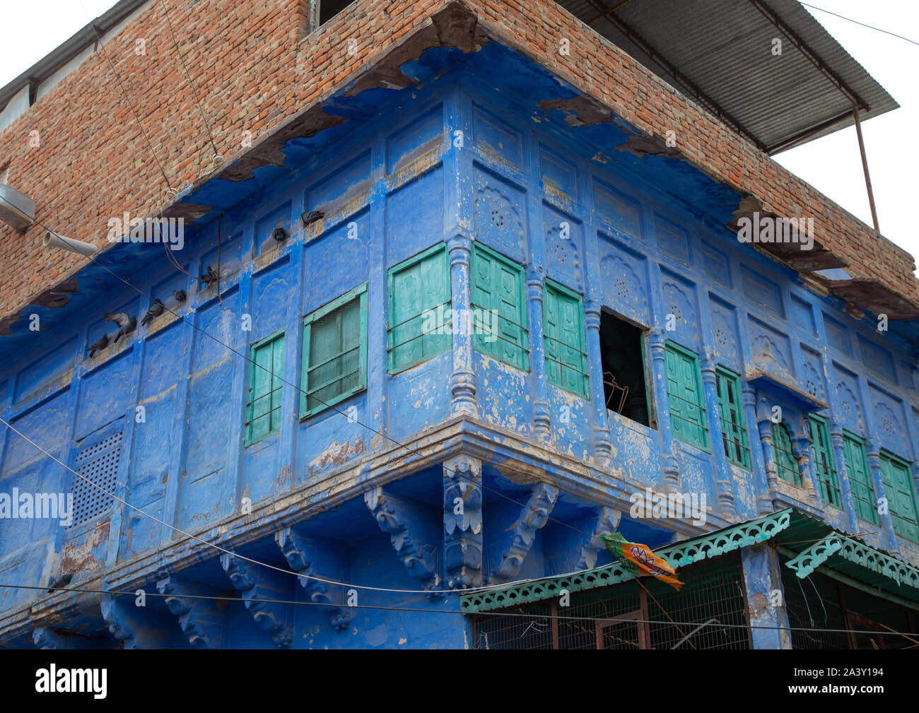 Old balcony of a brahmin blue house, Rajasthan, Jodhpur, India Stock ...