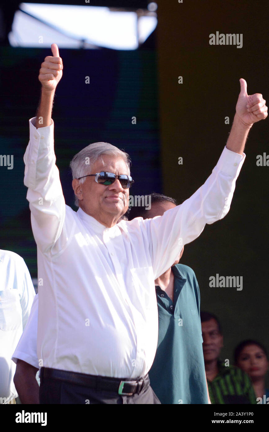 Colombo, Sri Lanka. 10th Oct, 2019. Sri Lankan Prime Minister Ranil Wickremesinghe gestures ...