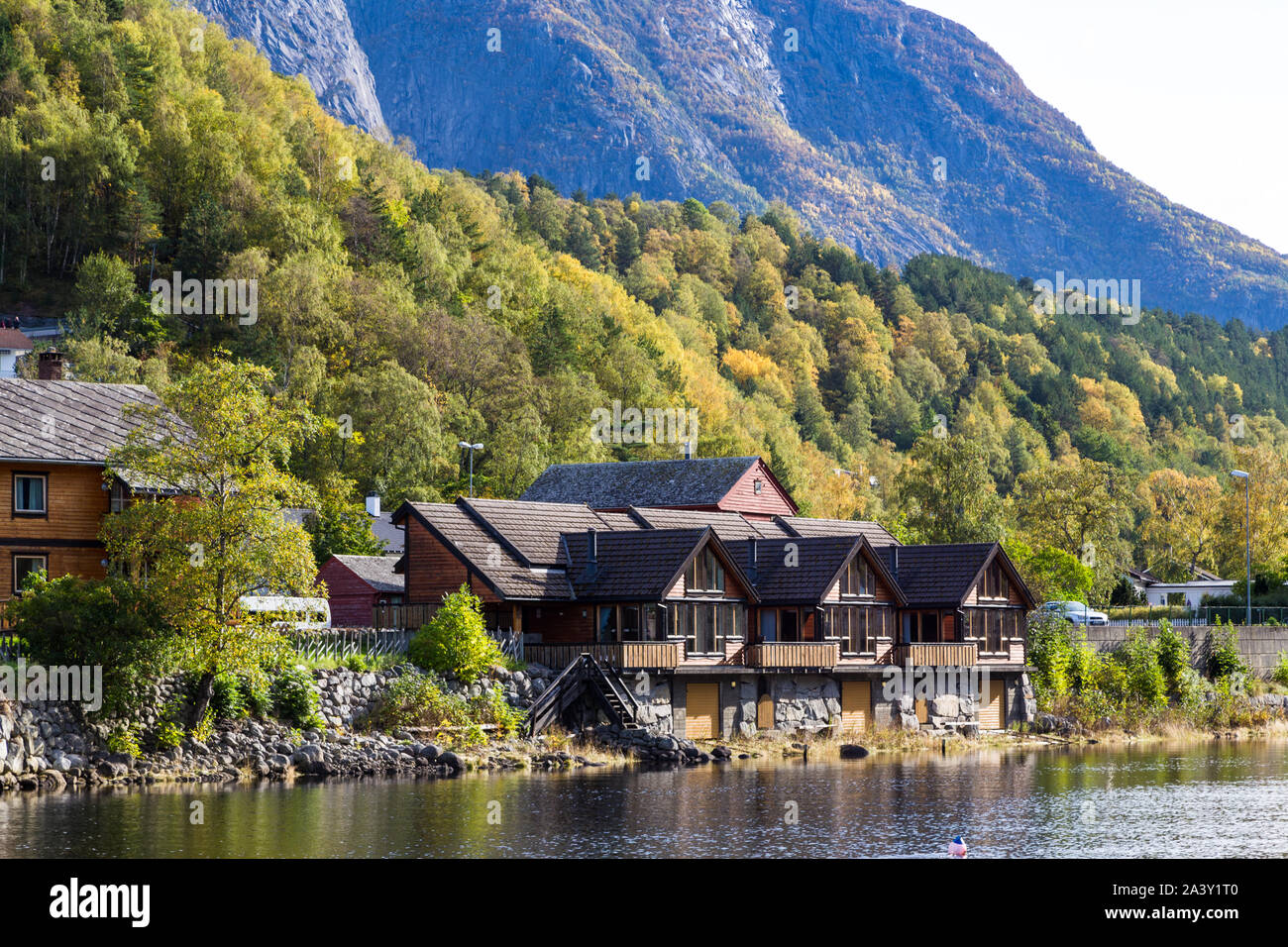 Hardanger fjord norway autumn hi-res stock photography and images - Alamy