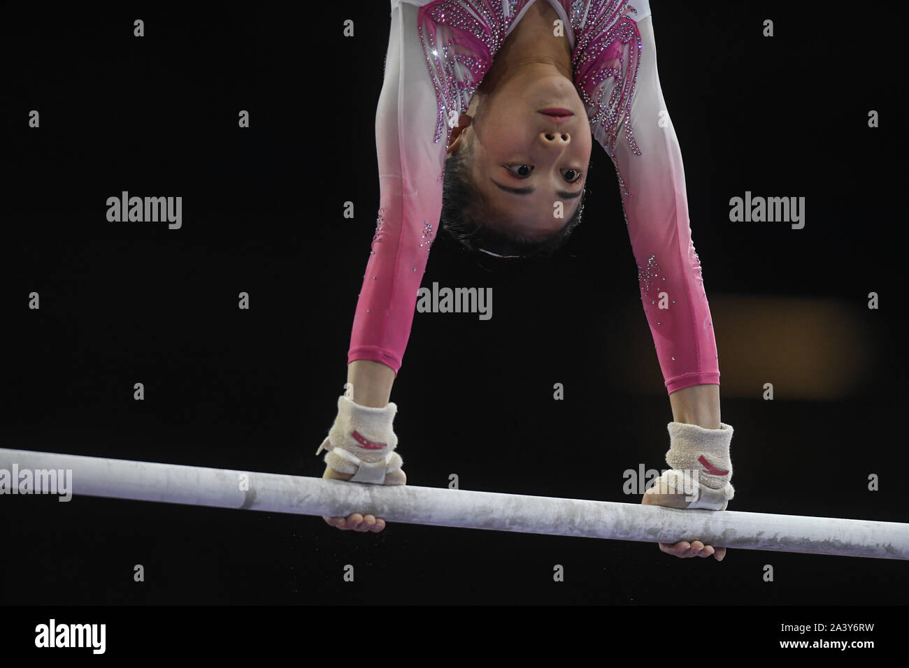 Stuttgart, Germany. 10th Oct, 2019. LI SHIJIA from China swings on the ...