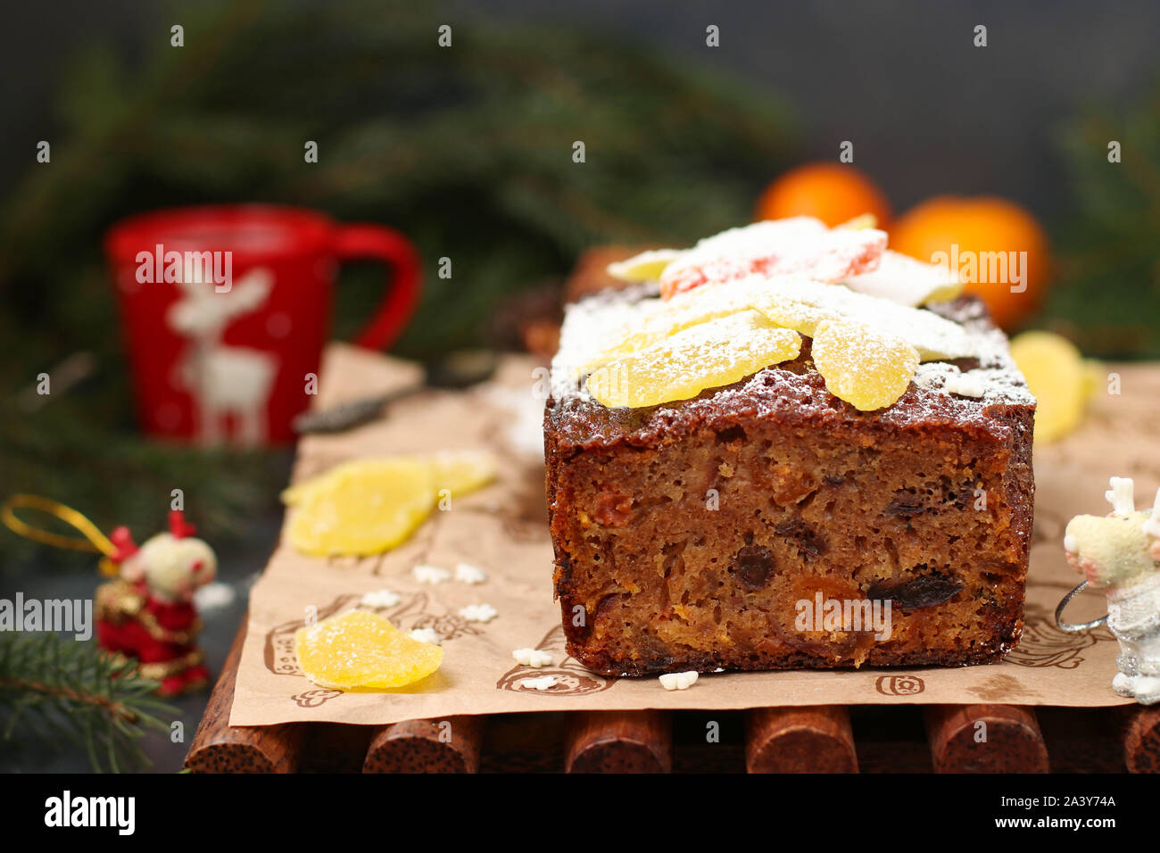 Christmas fruitcake candied fruits hi-res stock photography and images ...