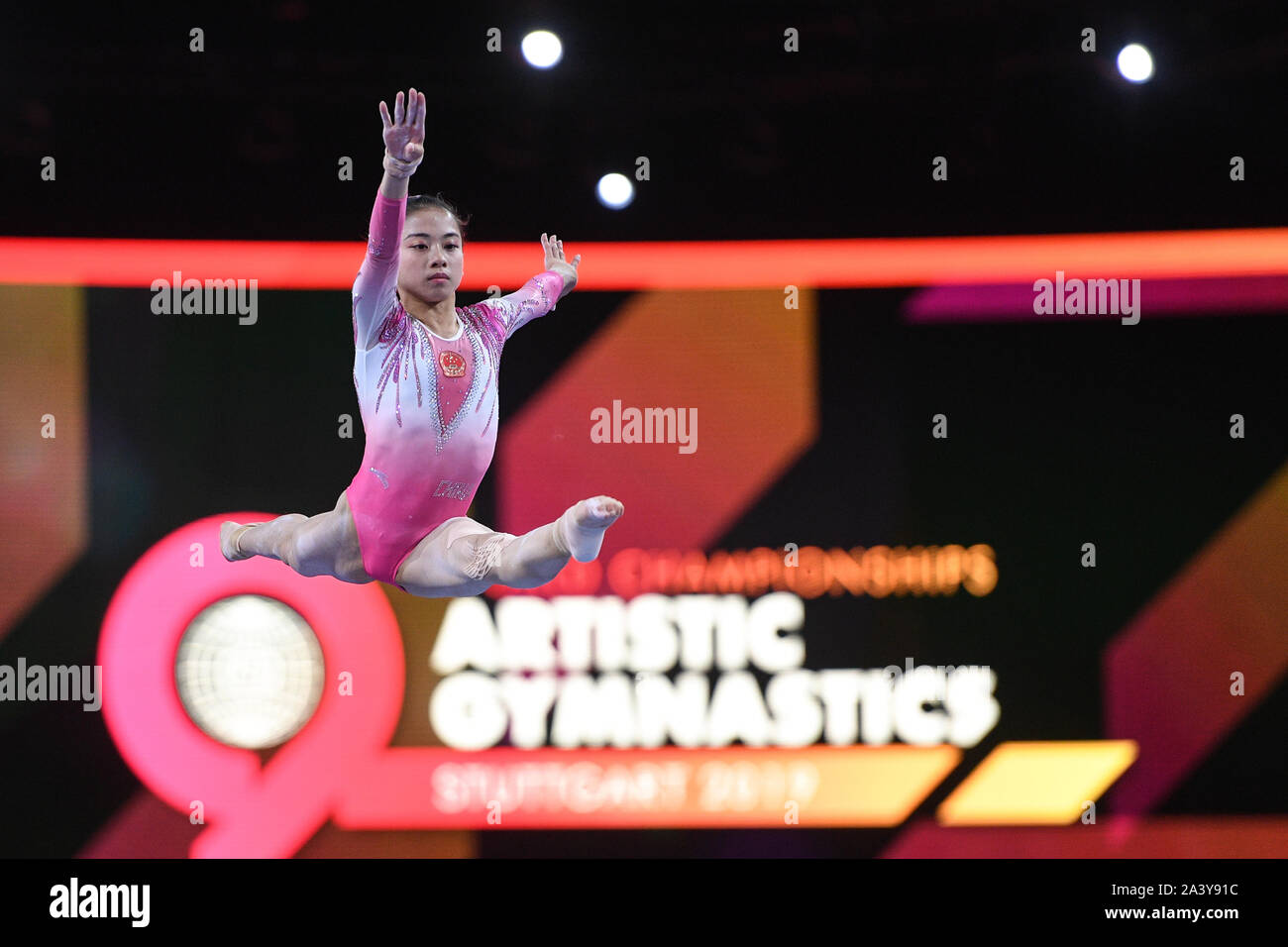 Stuttgart, Germany. 10th Oct, 2019. LI SHIJIA from China competes on ...