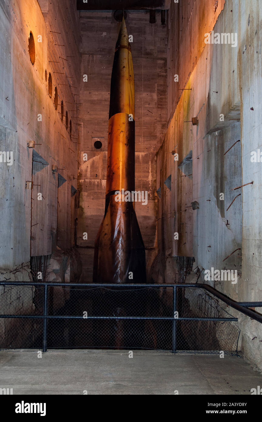 V2 missile hi-res stock photography and images - Alamy