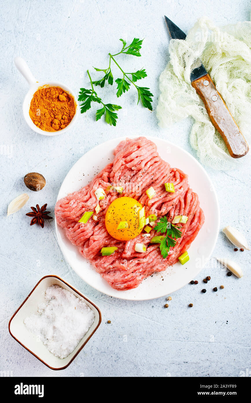 minced meat with salt and chicken yolk Stock Photo - Alamy