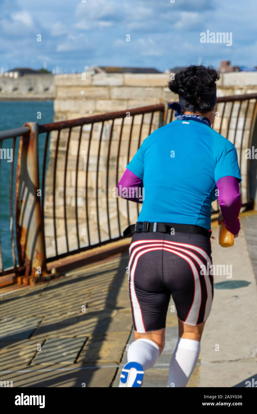 Black runners hi-res stock photography and images - Alamy