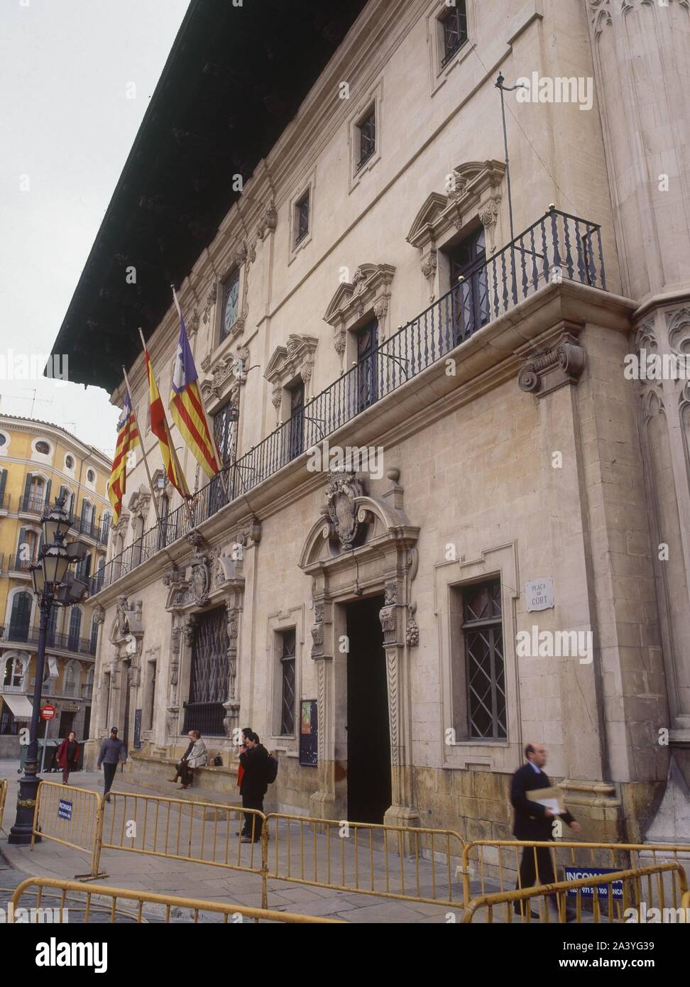 Fachada sesgada hi-res stock photography and images - Alamy