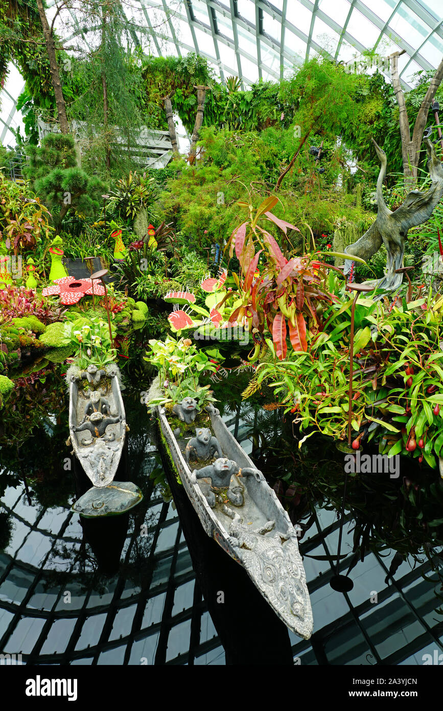 SINGAPORE -25 AUG 2019- A display of plants made out of LEGO bricks at ...