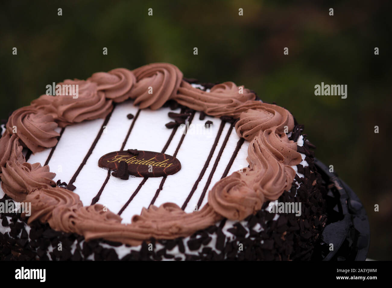 Labels Chocolate Cake