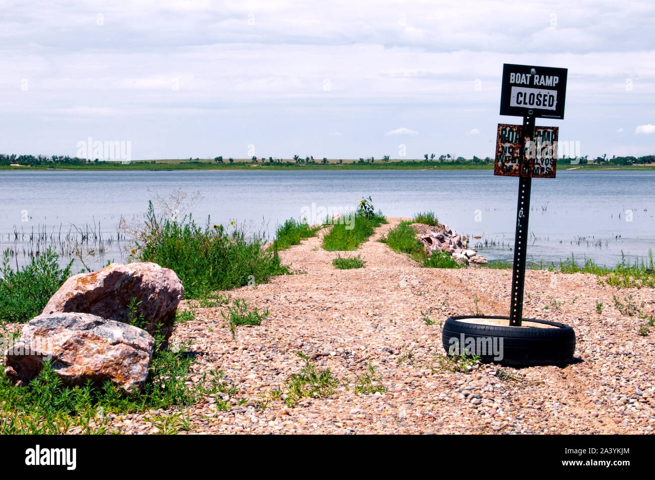 Closed sign at the local lake because of low water level for boats ...
