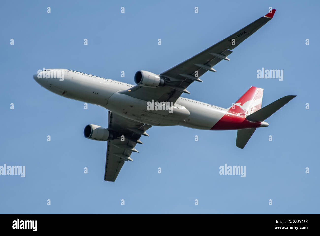 Qantas, Airbus A330, Flying over Auckland City, New Zealand Stock Photo ...
