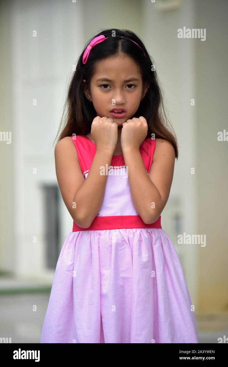 Pretty teen girl hi-res stock photography and images - Alamy