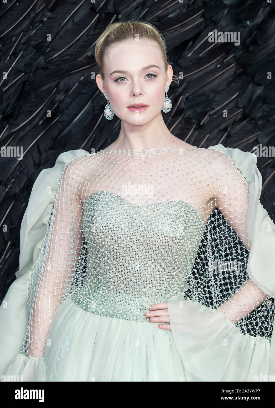 Elle fanning 2019 hi-res stock photography and images - Alamy