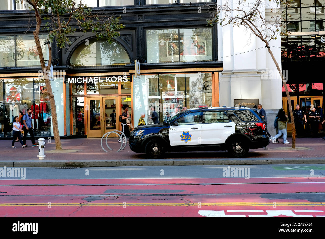 San francisco police department vehicle hi-res stock photography and ...