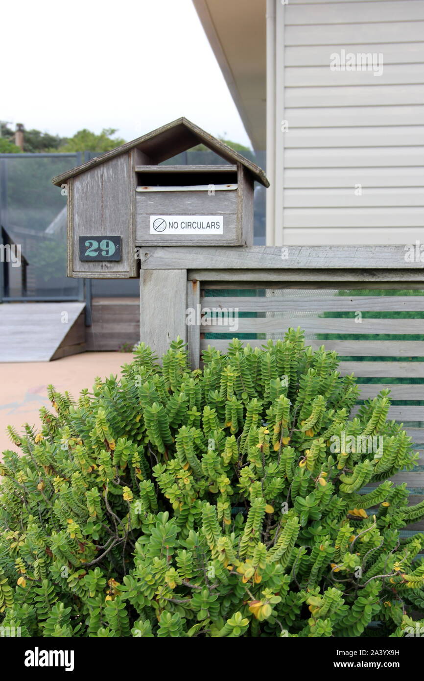 Mail circulars hi-res stock photography and images - Alamy