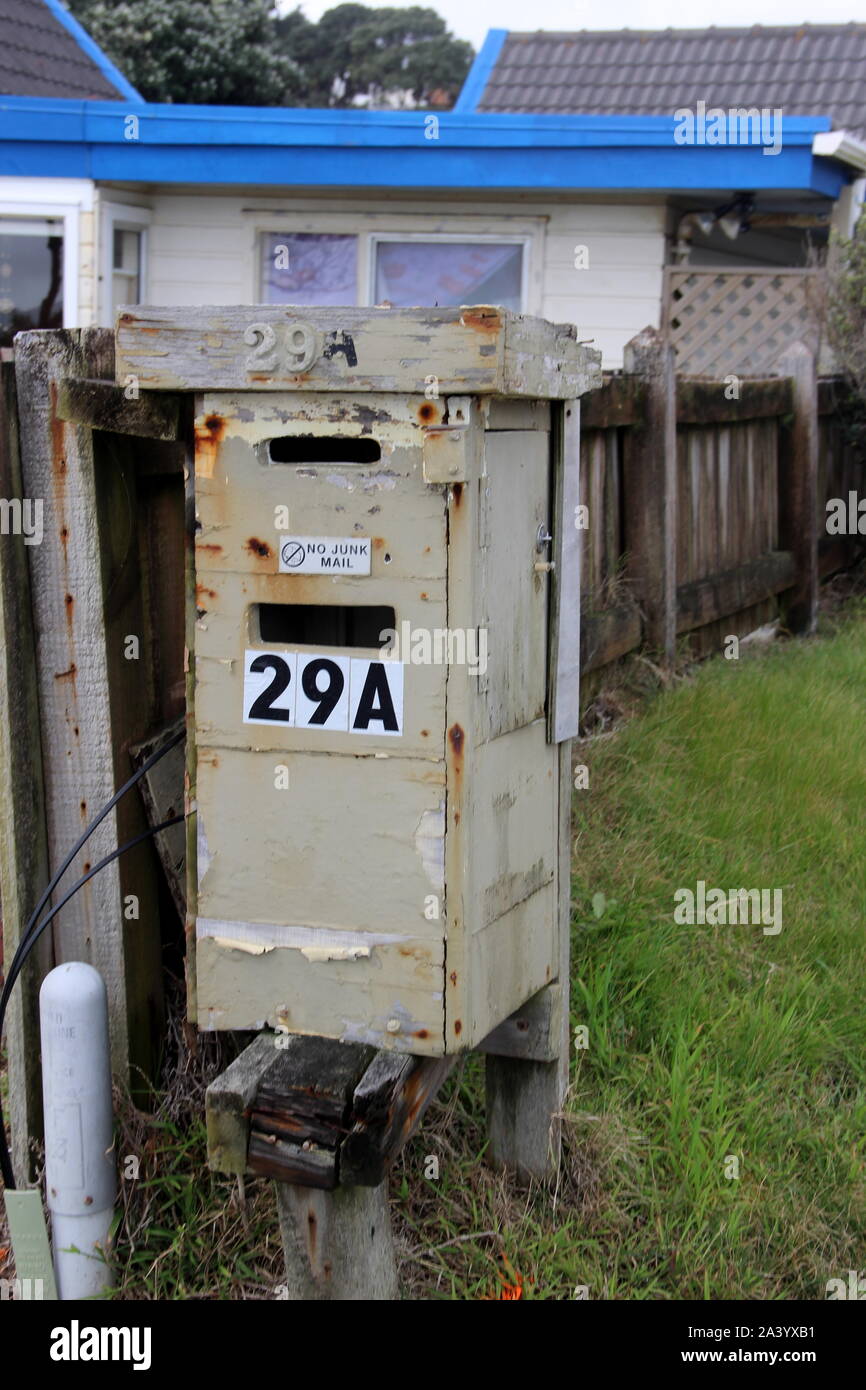 Mail circulars hi-res stock photography and images - Alamy