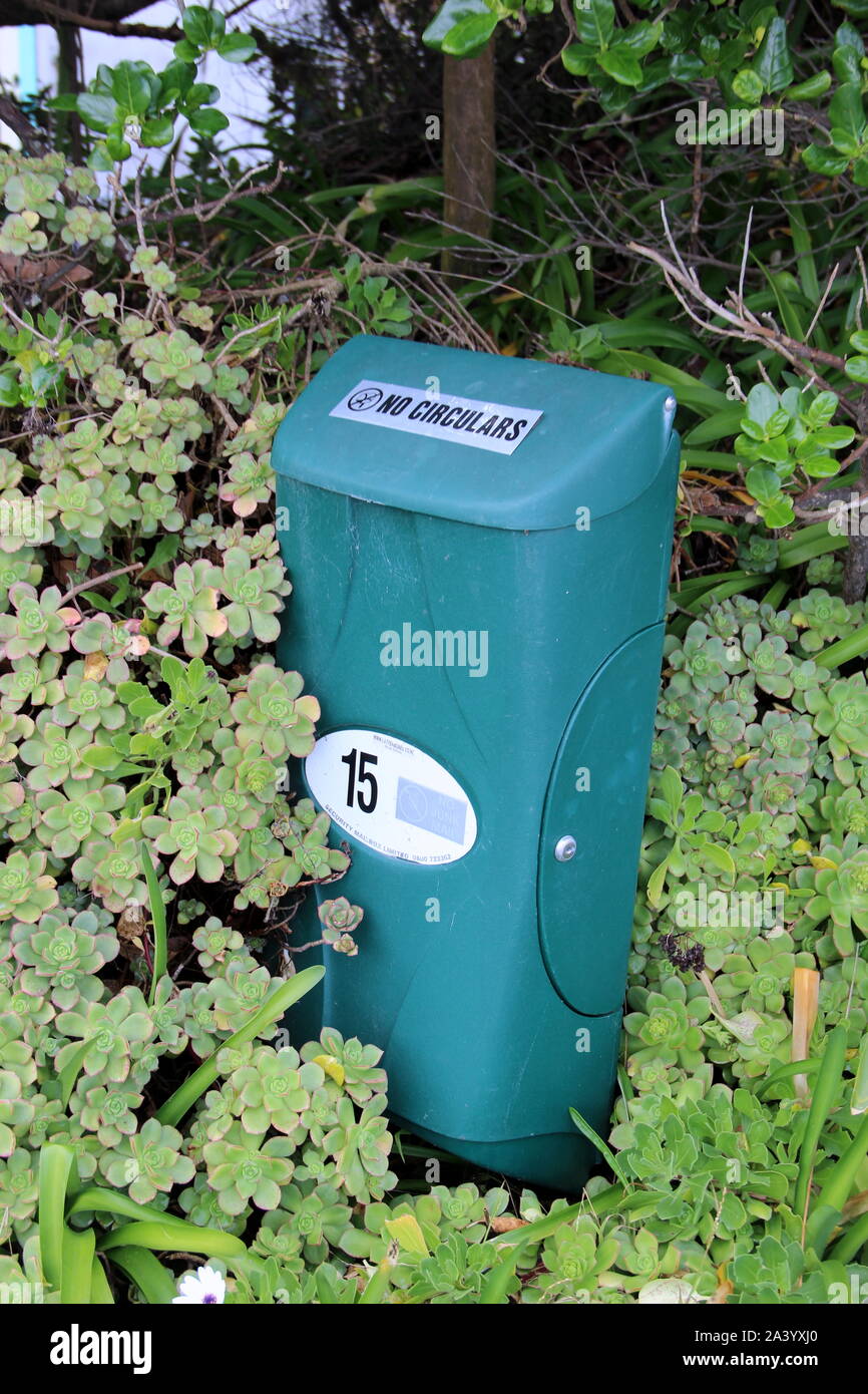 Mail circulars hi-res stock photography and images - Alamy