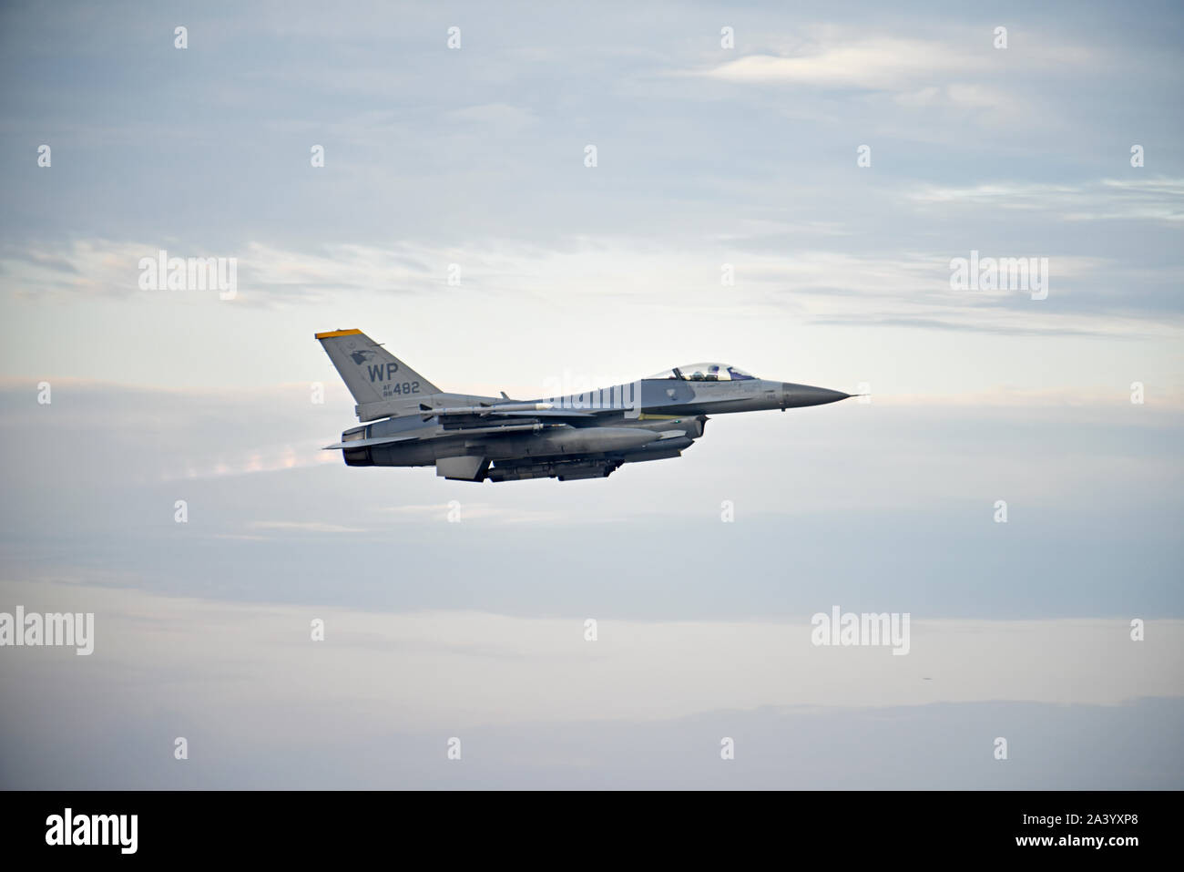A U.S. Air Force F-16 Fighting Falcon assigned to the 80th Fighter ...