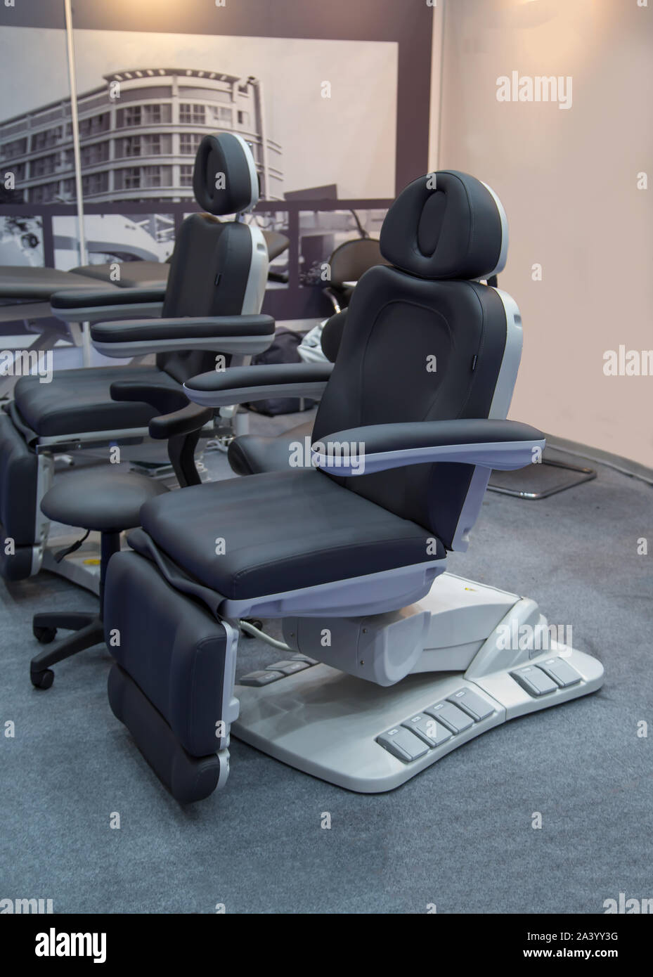 Modern medical dentist chair for dental clinic Stock Photo - Alamy