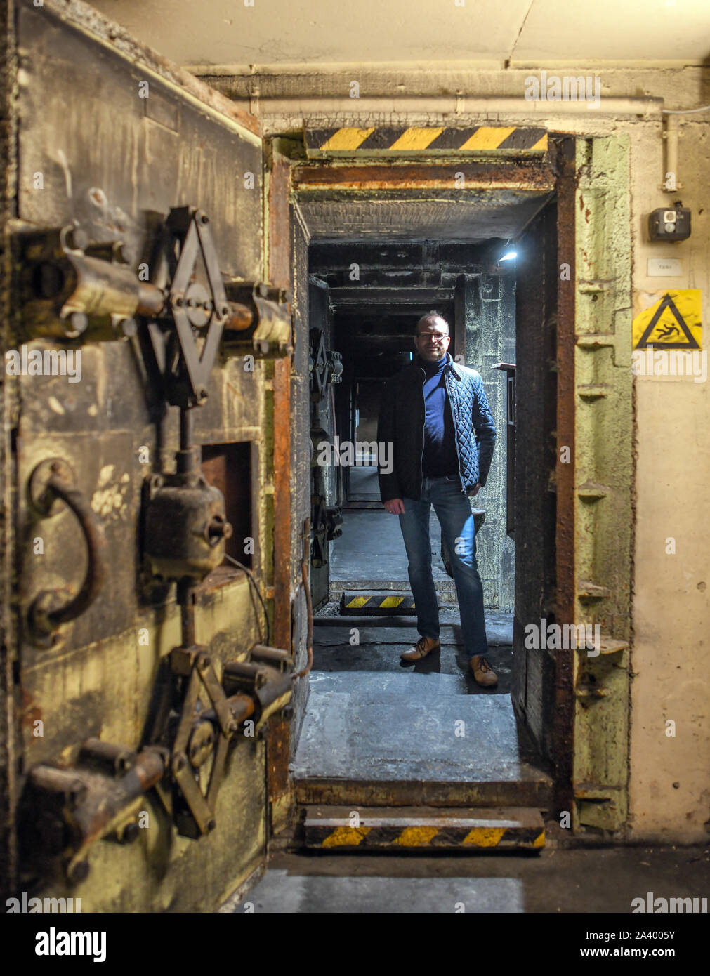 Nuclear bunker berlin hi-res stock photography and images - Alamy