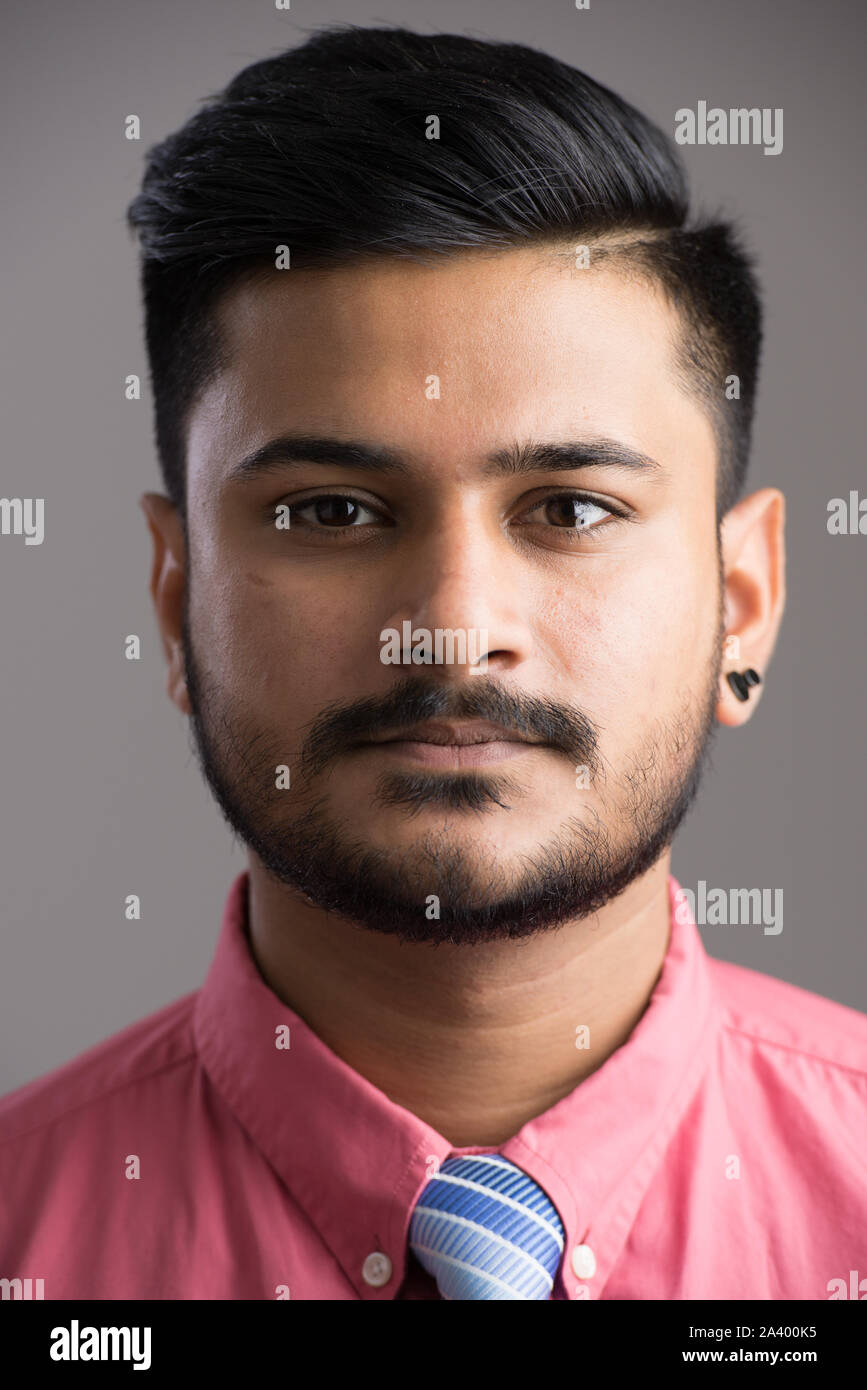 Model looking back at camera hi-res stock photography and images - Alamy