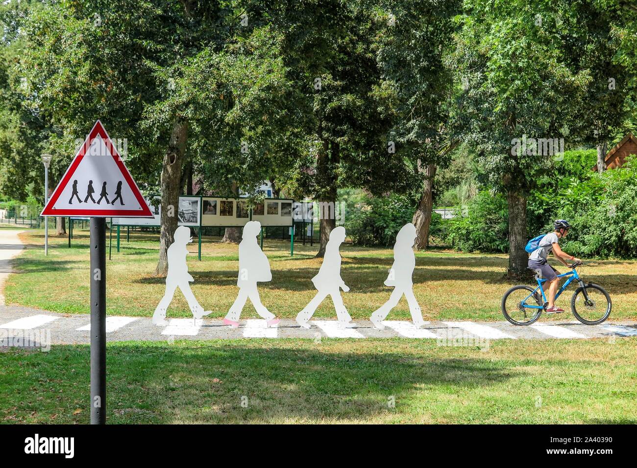 Abbey road park the beatles park hi-res stock photography and images ...