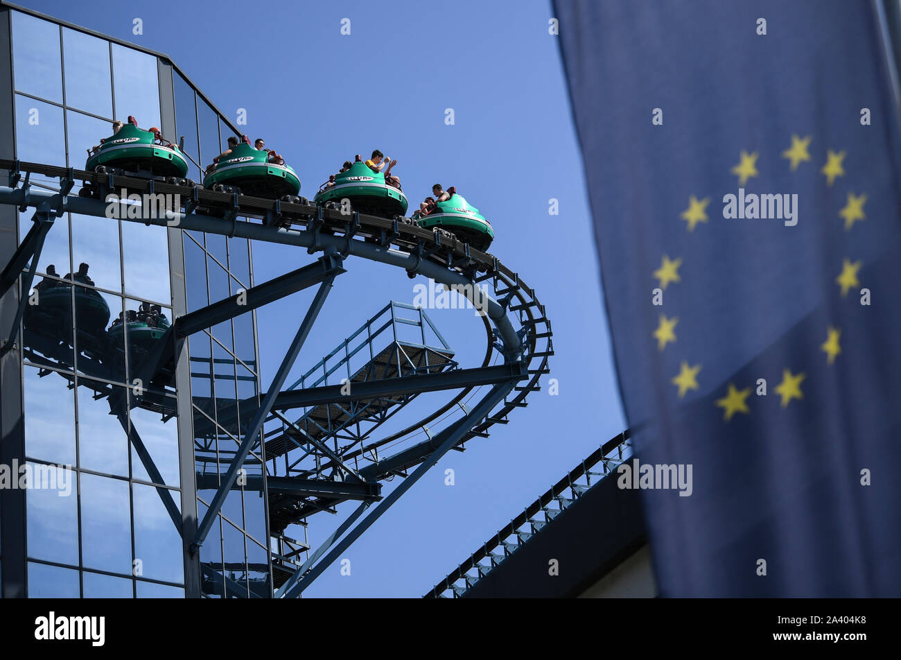 Disneyland europa hi-res stock photography and images - Alamy
