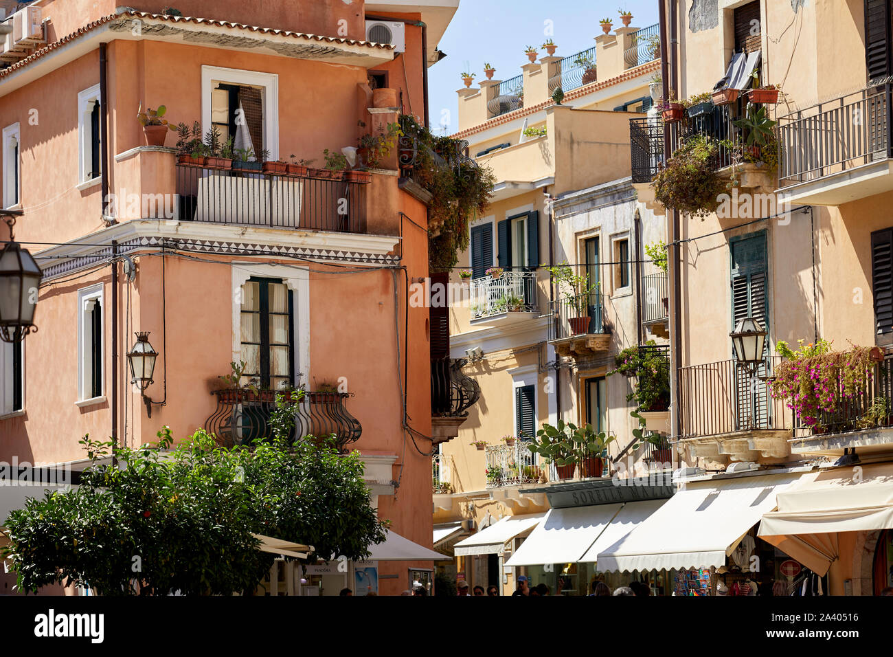 Streets scenes in Taormina, Sicily Stock Photo - Alamy