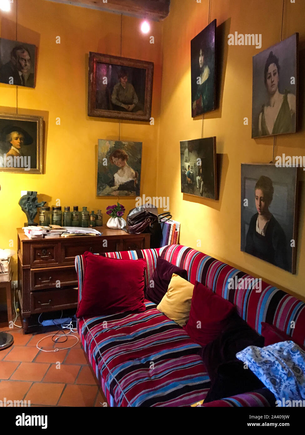 Tableaux de couleurs hi-res stock photography and images - Alamy