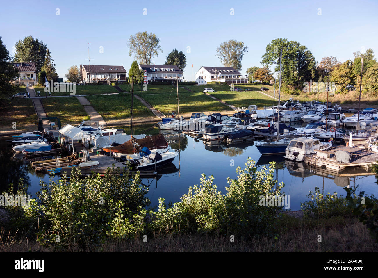 The marina in Dusseldorf-Lorick Stock Photo - Alamy