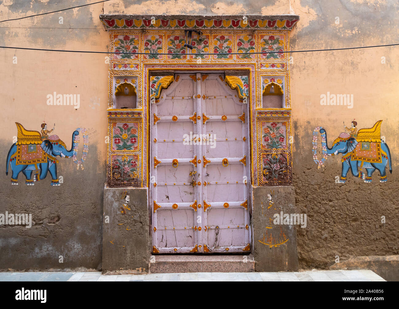 Decorated door of a haveli, Rajasthan, Jodhpur, India Stock Photo - Alamy