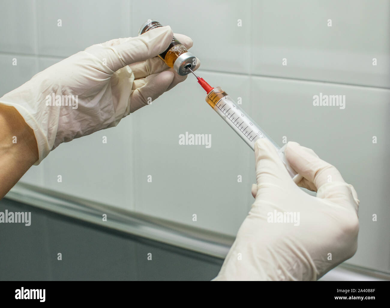 Vaccine in hand hi-res stock photography and images - Alamy