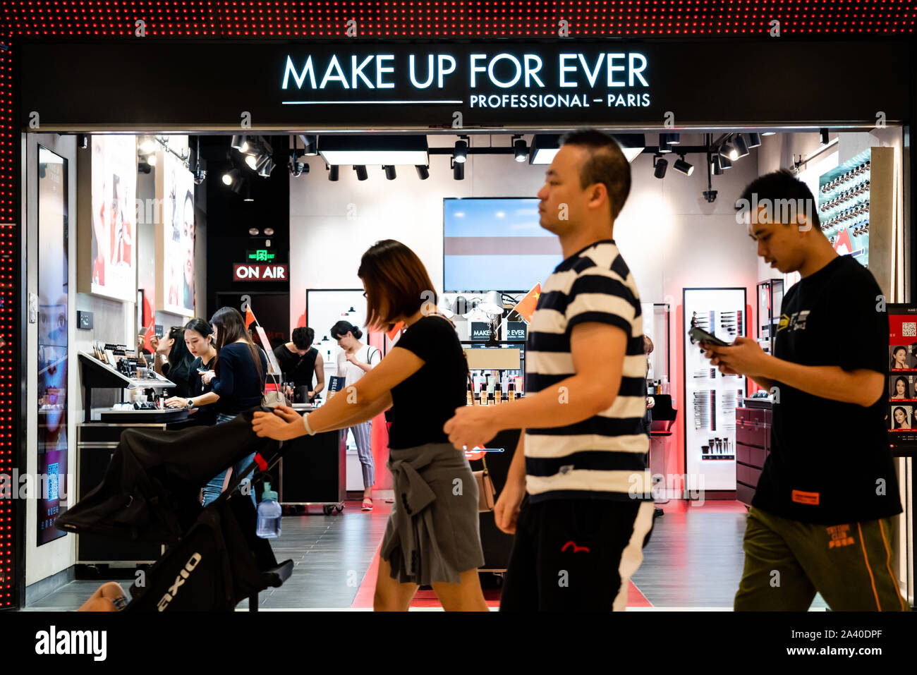 Lvmh logo hi-res stock photography and images - Alamy