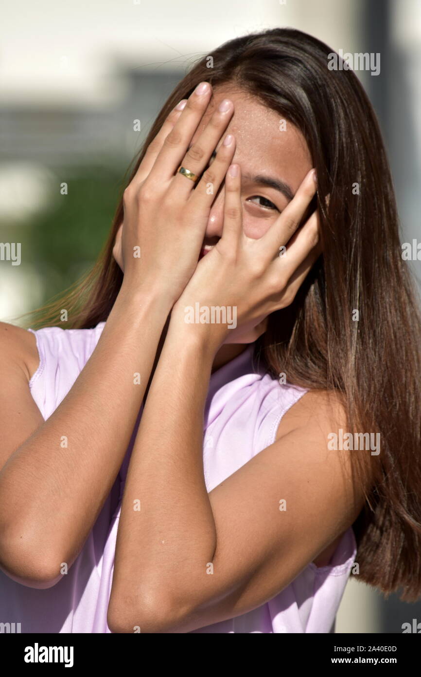 Fearful young lady hi-res stock photography and images - Alamy