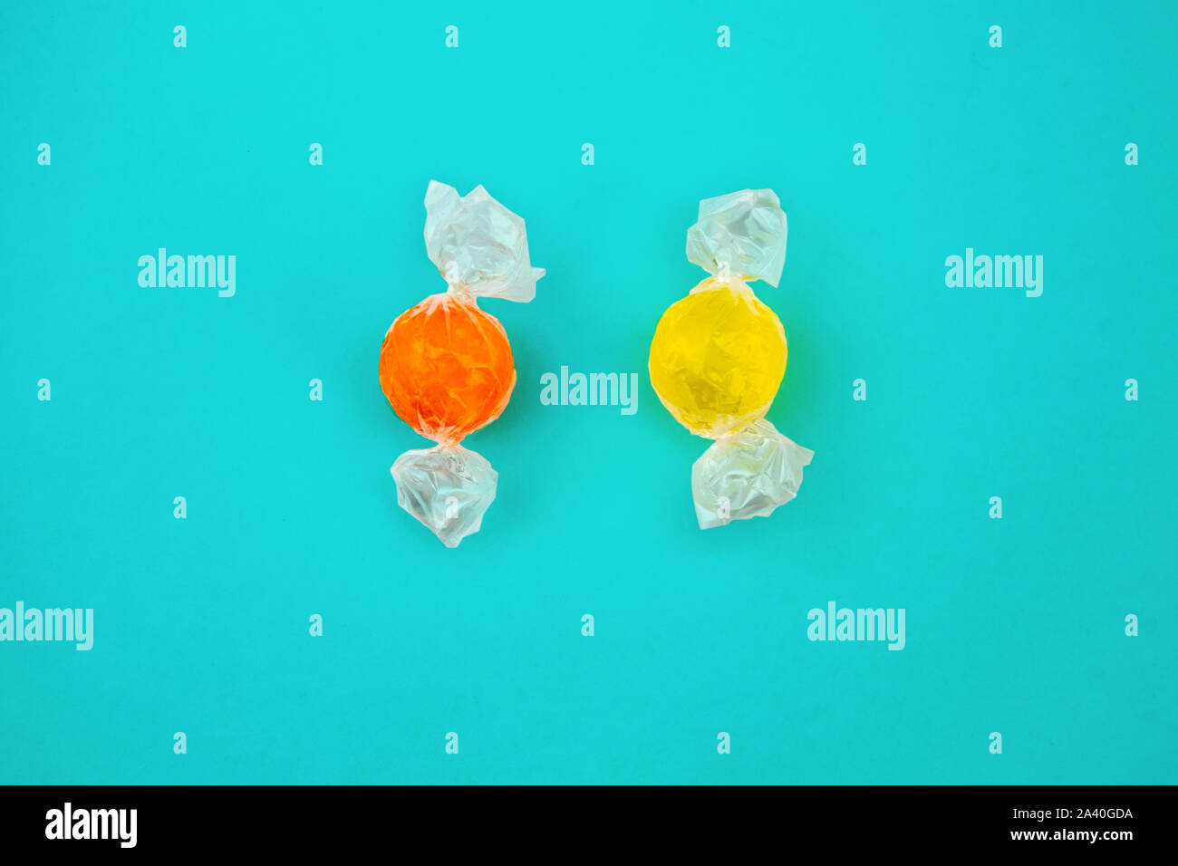 Wrapped candies hi-res stock photography and images - Alamy